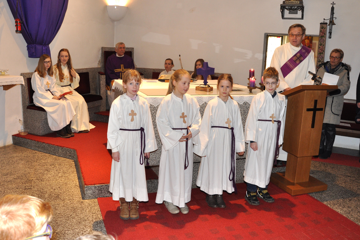 Ministrantenaufnahme und -verabschiedung – Pfarre Echsenbach